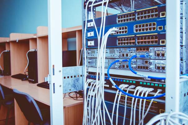 Инфокоммуникационные технологии и системы связи в УрТИСИ СибГУТИ ...